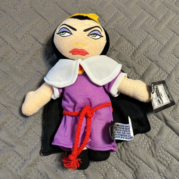 Disney | Toys | Beautywise Limited Edition Disney Evil Queen Plush Made ...